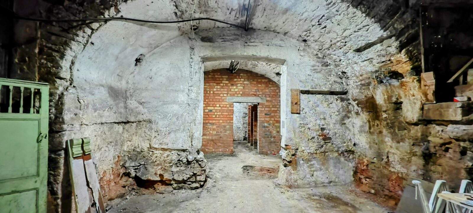 Unexplored Bristol: St Nicholas Air Raid Shelter - Discover.re